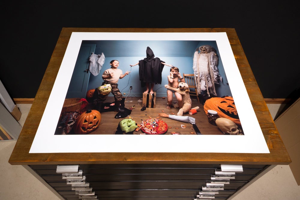 Jonathan Hobin · In The Playroom | Photo Edition – Positive Propaganda e.V.